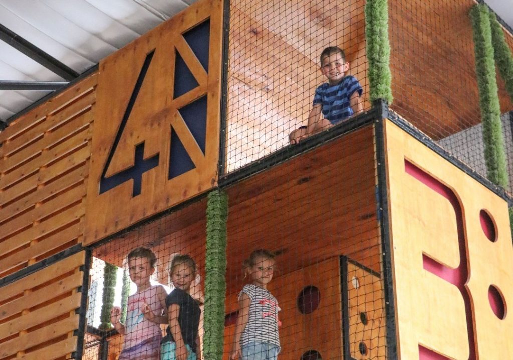 Play-Indoor – Hyto Tyto