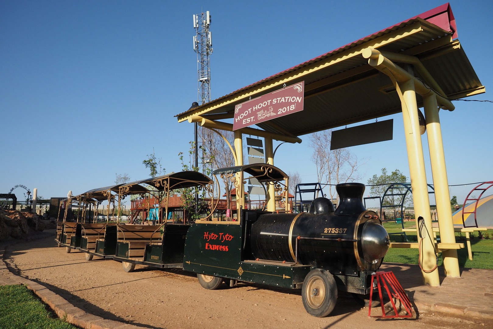 Play-Outdoor - Hyto Tyto